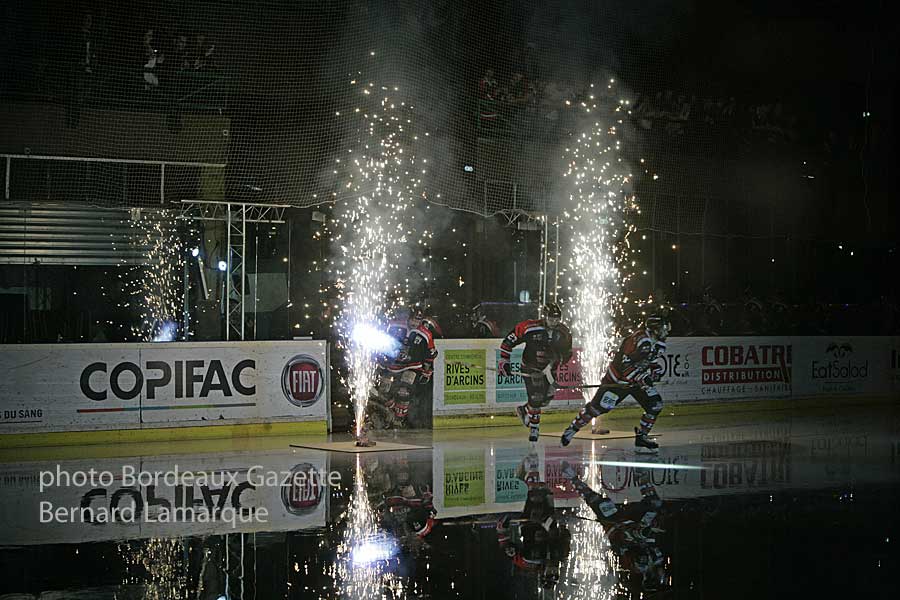 J-1 avant le premier match des Boxers de Bordeaux face aux Lions de ...